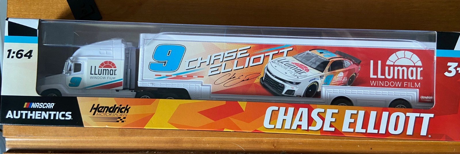 Chase Elliott #9 LLumar Trailer Hauler 1/64 Diecast Nascar Authentics ...