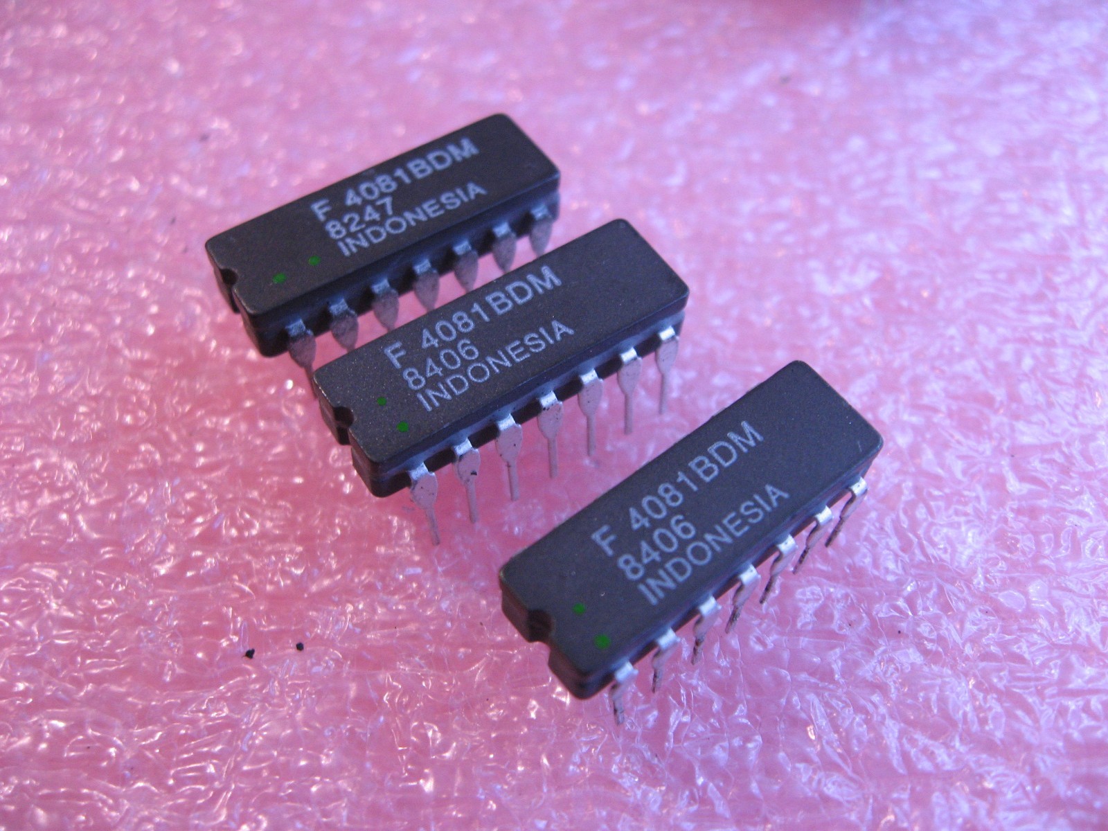 4081BDM Fairchild Quad AND Gate IC CMOS 4081 Ceramic - NOS Qty 3 | eBay