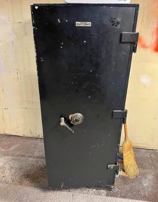 Diebold Safe, Commercial, Heavy Duty, Gun Safe, High Quality | eBay