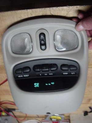 04 JEEP WJ Grand Cherokee overhead console Dome Courtesy light sunroof ...