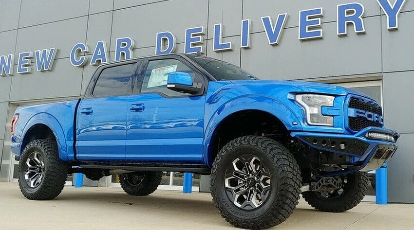 Luxury Pickup Trucks Combine Hard Work and Amenities
