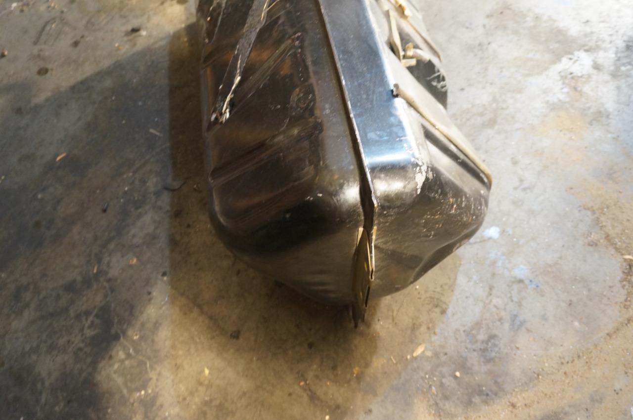 NICE! OEM Mercedes W107 R107 Petrol Fuel Gas Tank Assembly 380slc ...