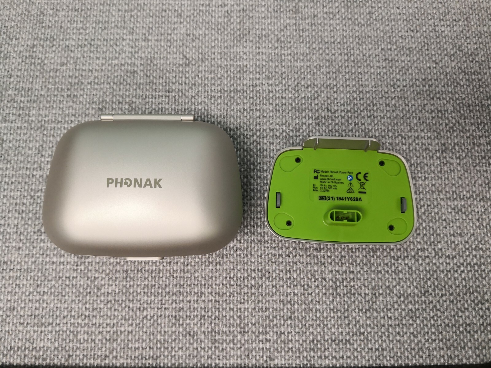 Phonak Charger Case RIC W/ Phonak Power Pack & Charger | eBay