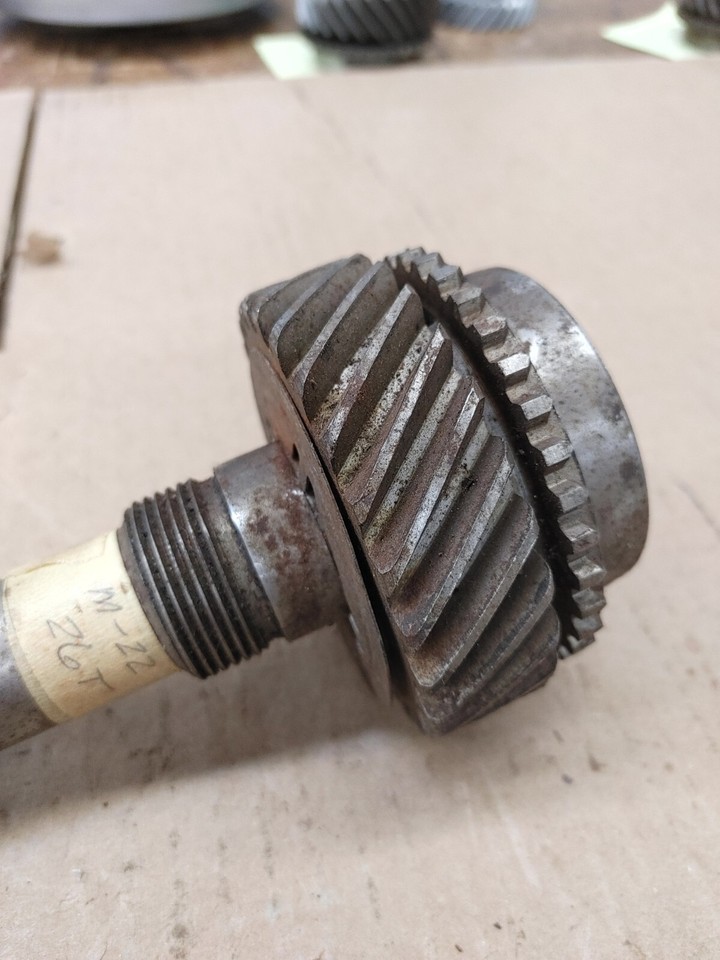 1966-1969 GM Muncie M22 Input Shaft 26 Teeth 10 Splines - Close Ratio ...