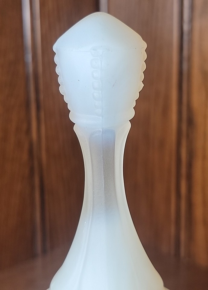 Fenton Handcrafted & Painted Red Cardinal Bell 2007 Ltd Edition 7" Tall ...