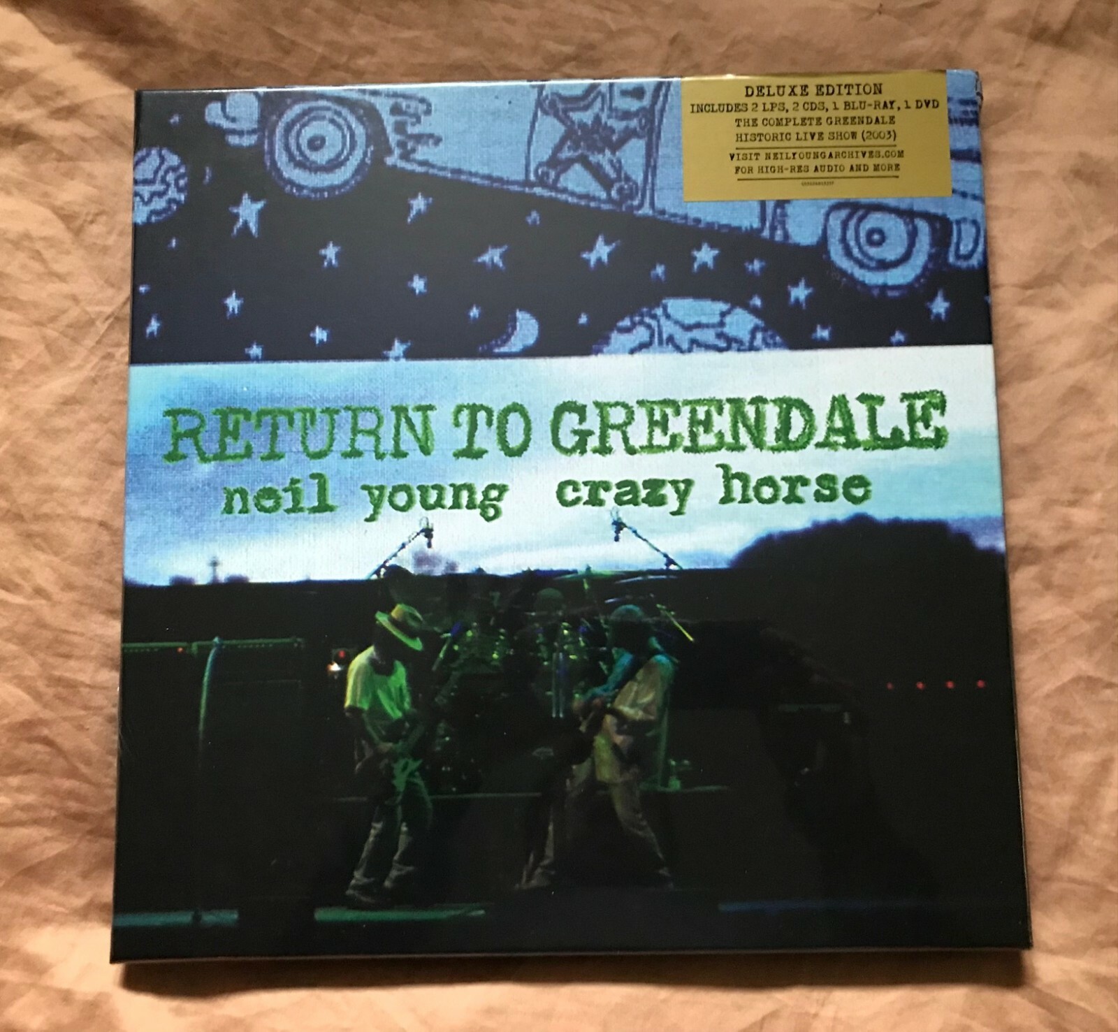 Neil Young & Crazy Horse Return to Greendale Deluxe 2LP/2CD/Blu-Ray/DVD ...