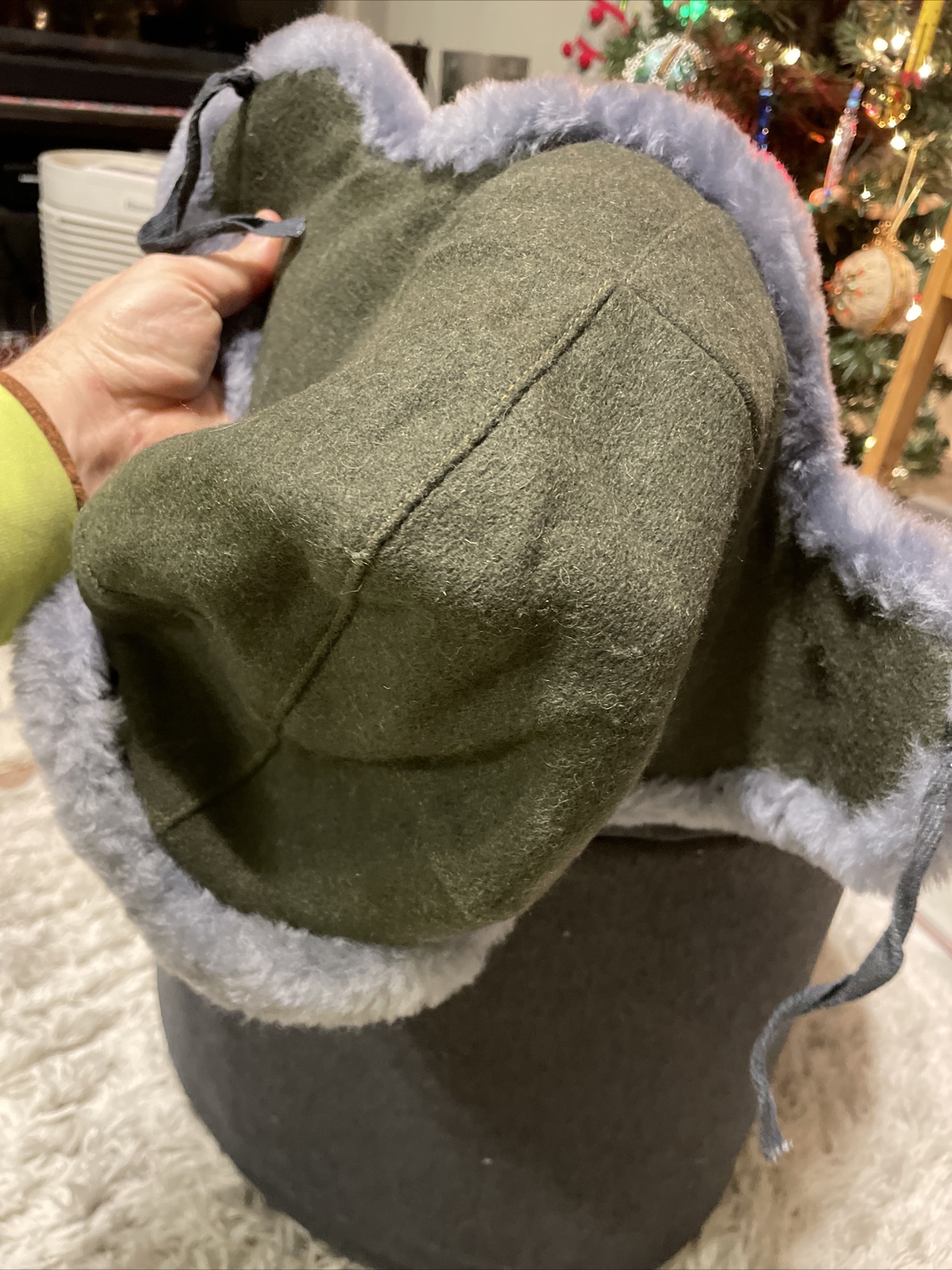 RUSSIAN Vtg CHAPKA TRAPPER USHANKA HAT~GRAY WOOL~SHEA… - Gem