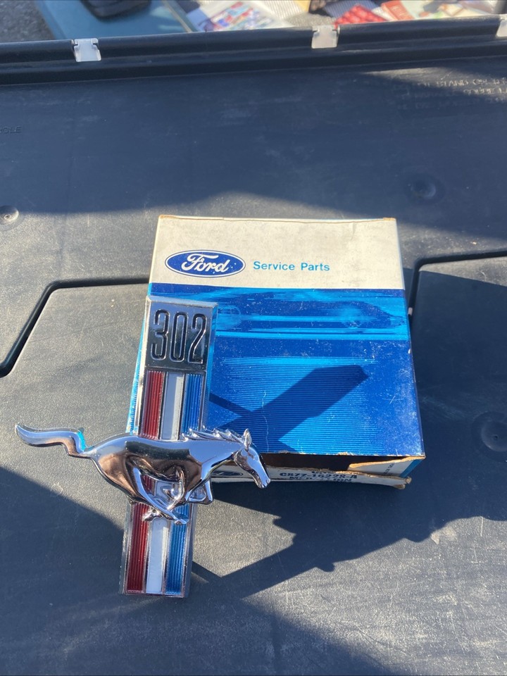 NOS FORD 68 Mustang 302 Running Horse Emblem | eBay