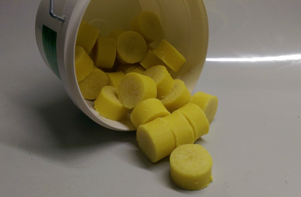 Urinal Channel Blocks Lemon Cleaner Toilet Trough Prevent Blockages and ...