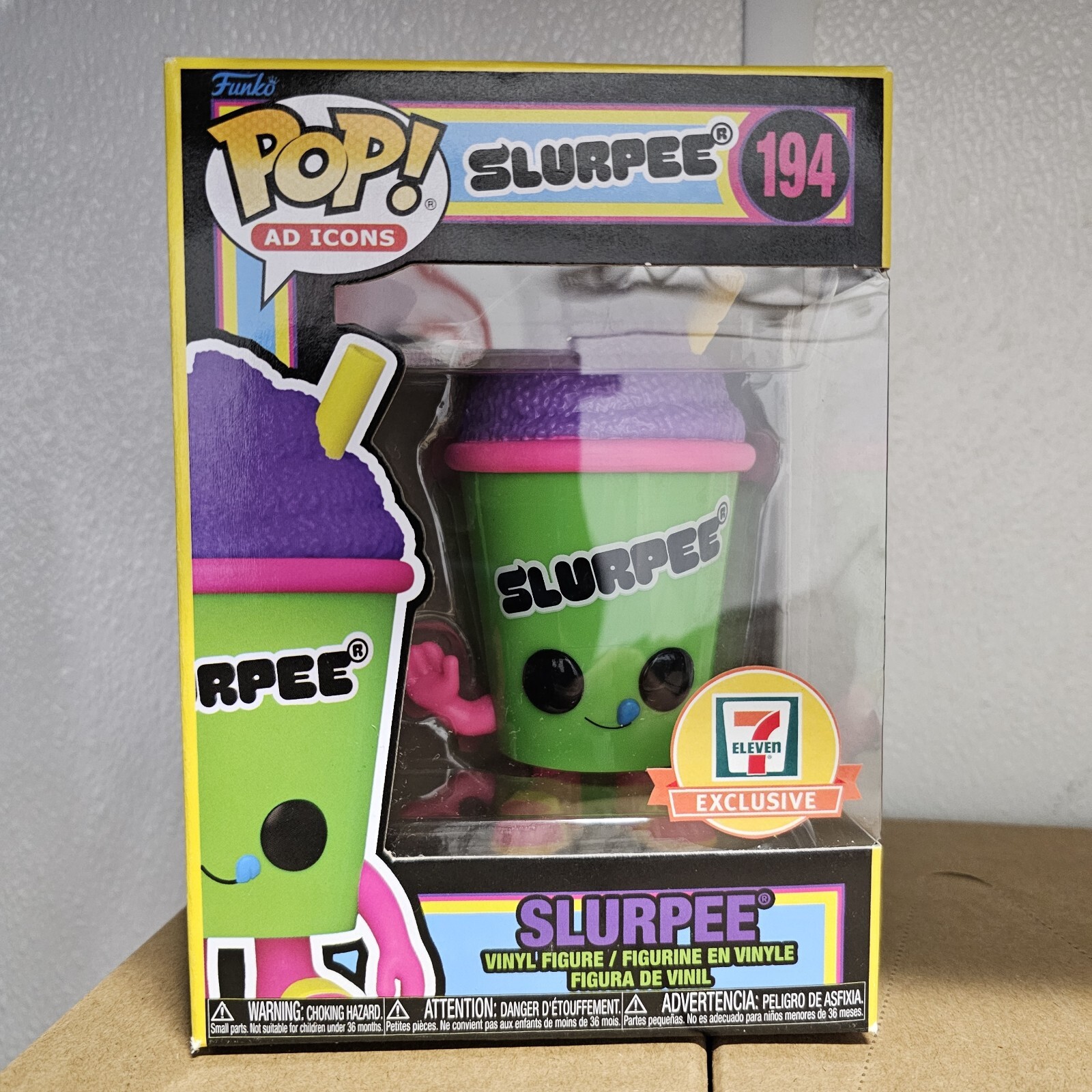 Funko Pop! Vinyl: 7-11 Slurpee - Slurpee (Green Cup) (Black Light) - 7 ...