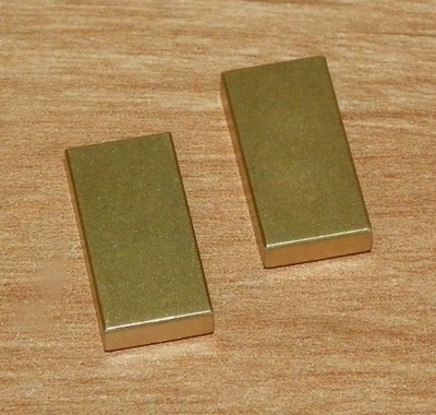 LEGO - Tile 1 x 2 with Groove (Agents Gold Bar) (X2) - Metallic Gold | eBay