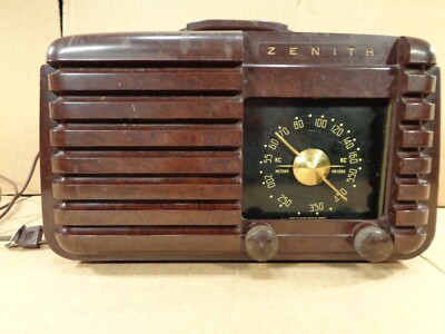 Vintage Estate Fresh Zenith Brown Bakelite Model 6D612 Tabletop Radio ...