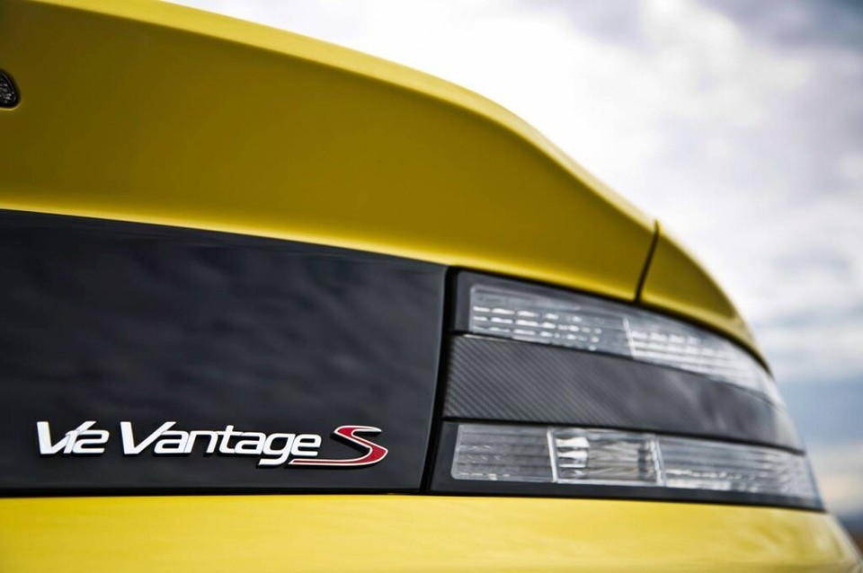Aston Martin V8/V12 Vantage 'S' Badge - Red | eBay UK