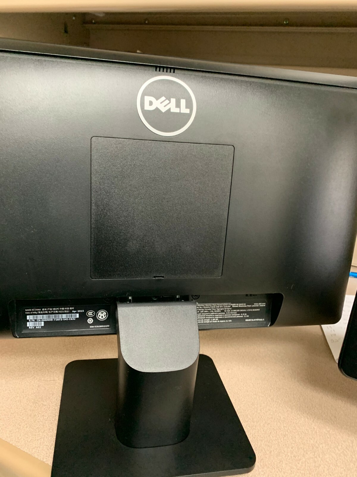 ONE DELL 19 ULTRASHARP LCD MONITOR VGA WITH STAND MODEL E1914Hf | eBay