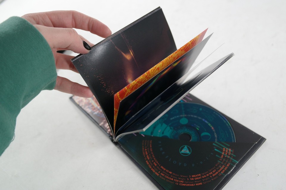 FLASHING LIGHT! Vtg 1995 PINK FLOYD Album PULSE 2-CD Box Set LED Red ...