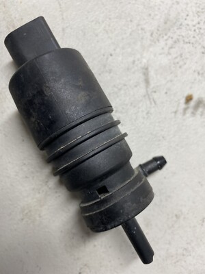 02 - 05 MERCEDES W203 C230 WINDSHIELD WASHER PUMP OEM | eBay
