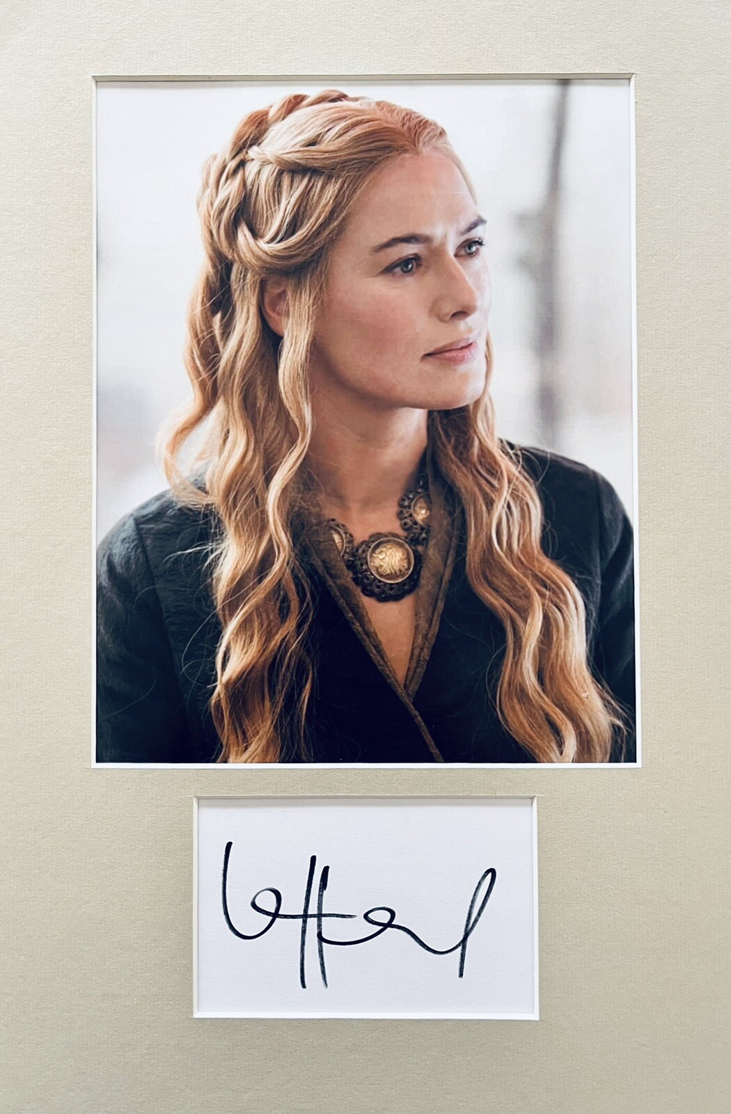 Lena Headey HAND SIGNED 6x4 White Card & GAME OF THRONES Photograph ...