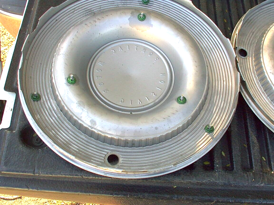 NOS PONTIAC 1961 DELUX FLIPPER HUBCAPS CATALINA BONNEVILLE VENTURA 1959 ...