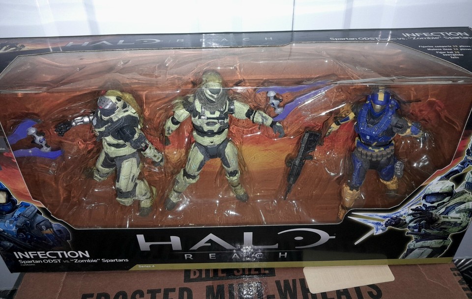 McFarlane Halo Reach Series 4: Infection Spartan ODST vs "Zombie ...