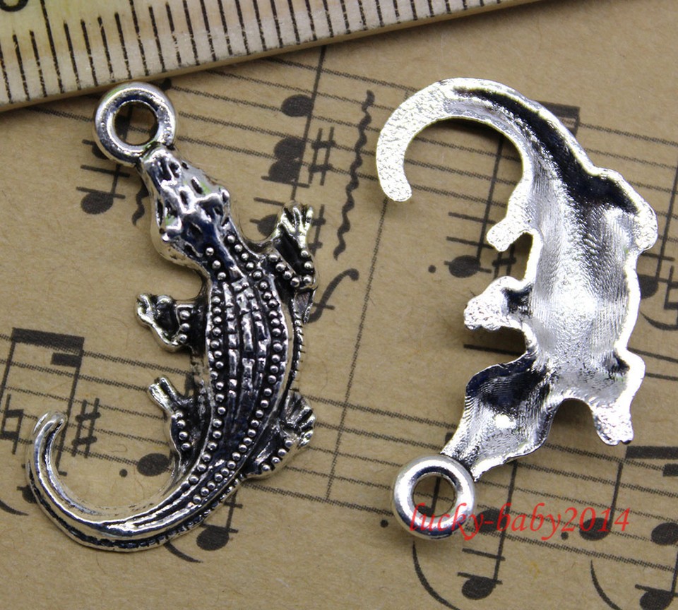 Lot 20/50pc retro style Lovely crocodile alloy charms pendants 27x17mm ...