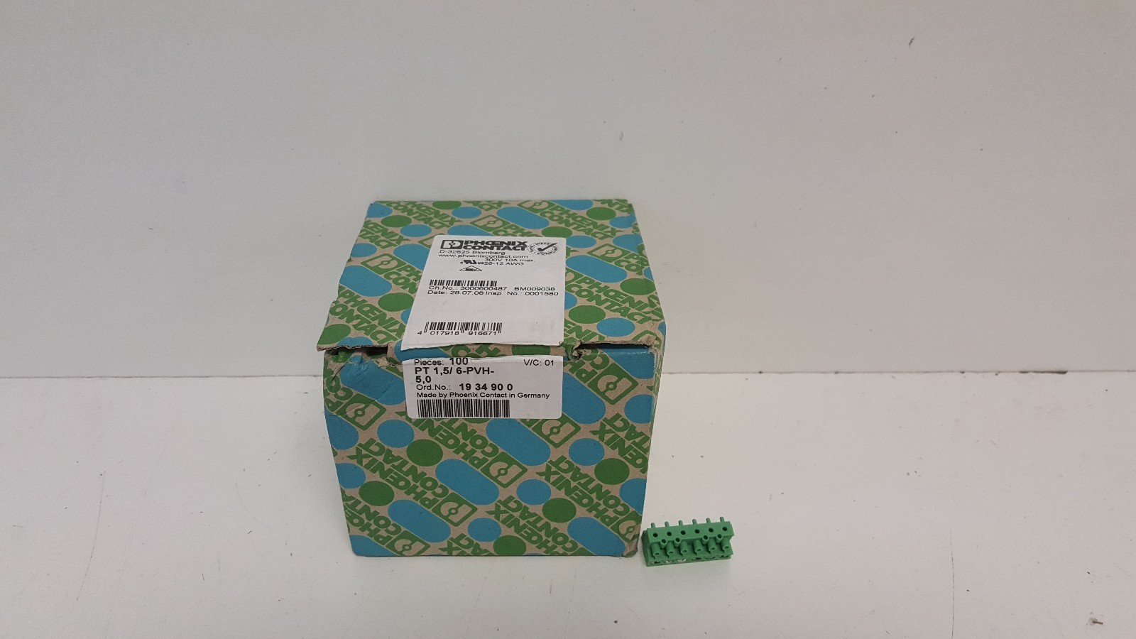 BOX OF (84) NEW OLD STOCK! PHOENIX CONTACT TERMINAL BLOCKS D-32825 | eBay