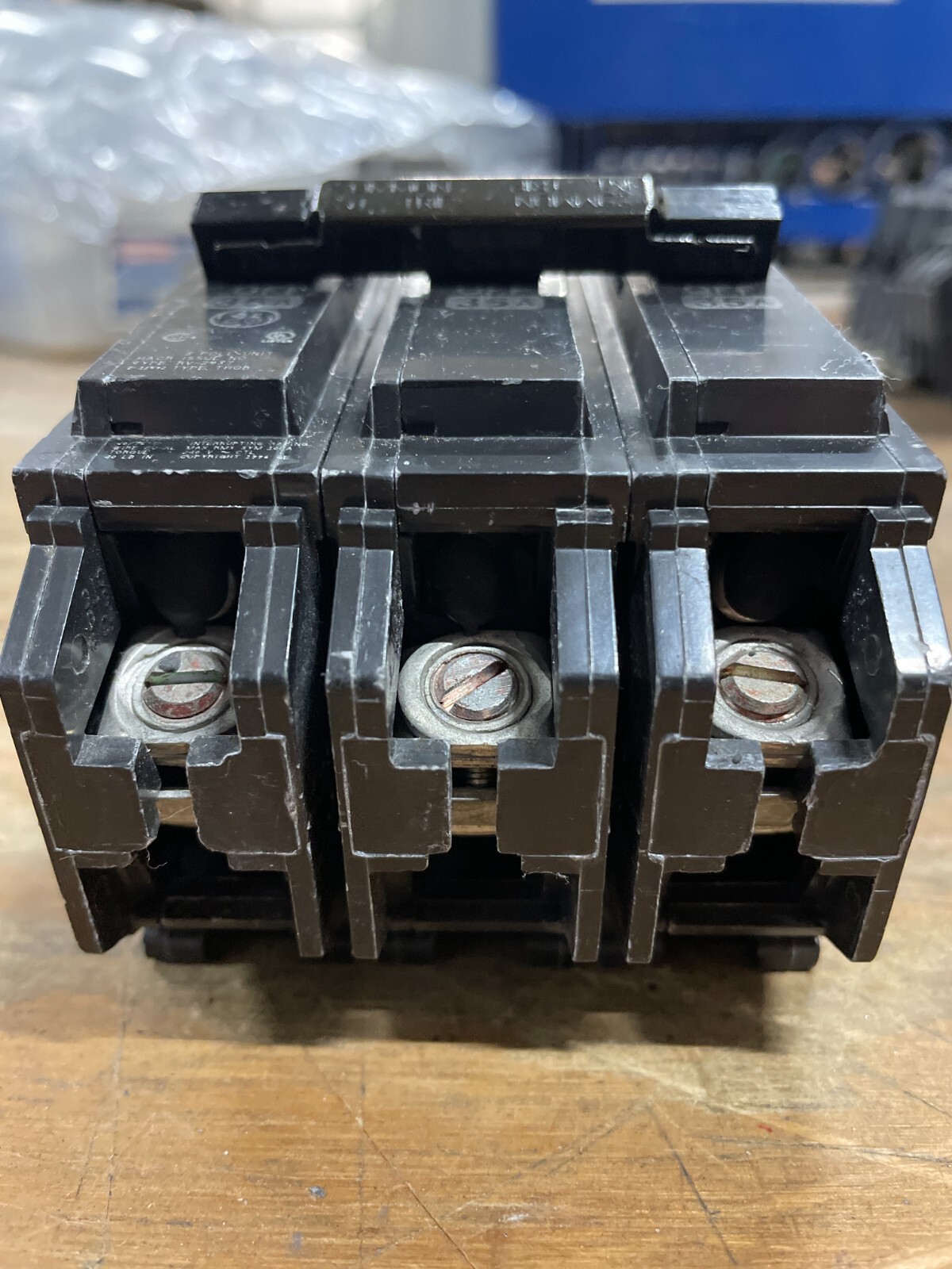 GE THQB32035 35 Amp 240 VAC 3 Pole Type THQB Bolt-On Circuit Breaker | eBay