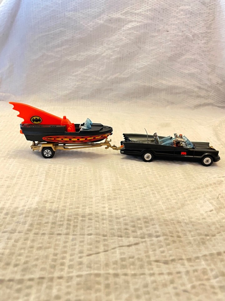 Corgi batmobile gift set 3 All vehicles are 100% original & mint with ...