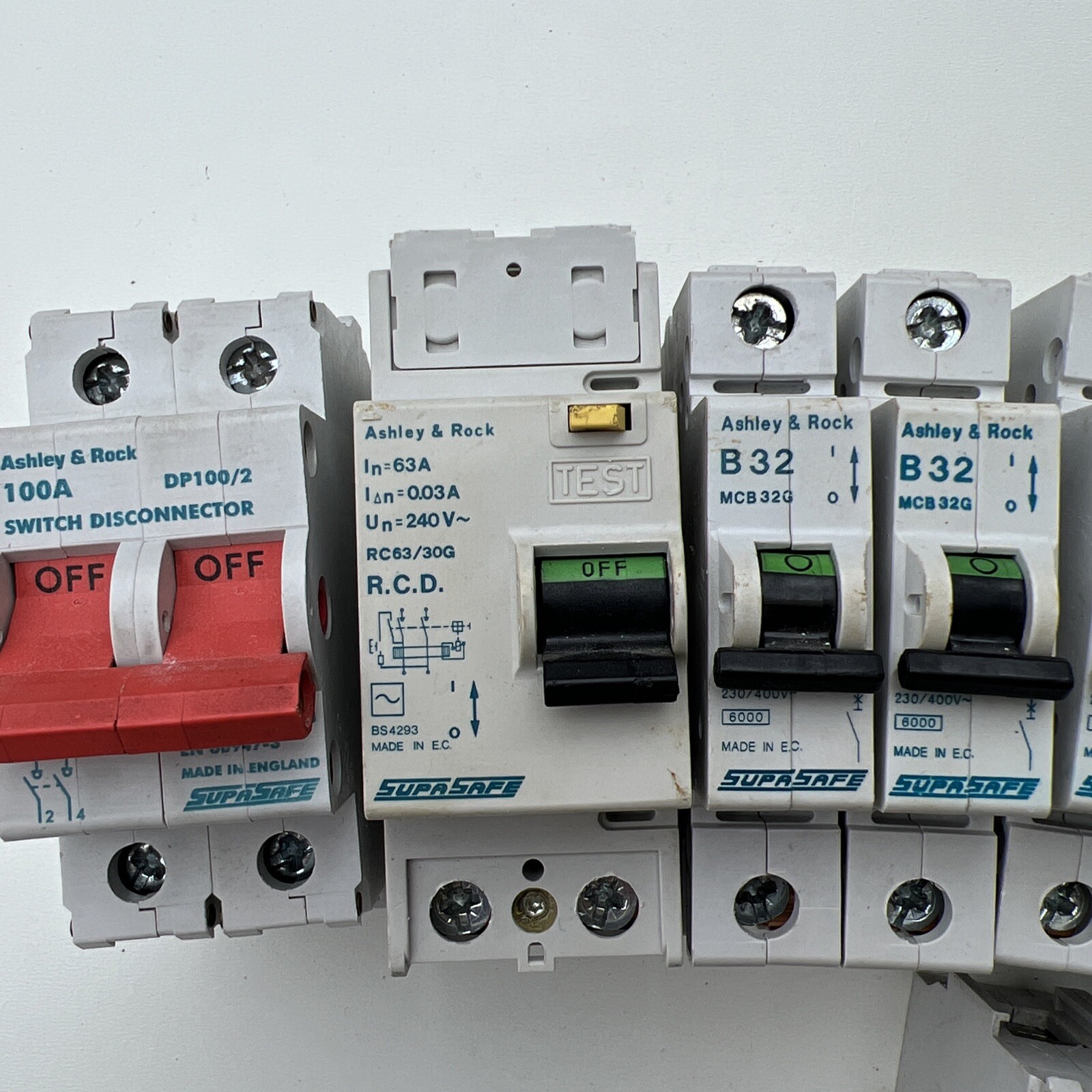 Ashley & Rock Supasafe MCB Circuit Breaker RCD main switch 6a 16a 32a ...