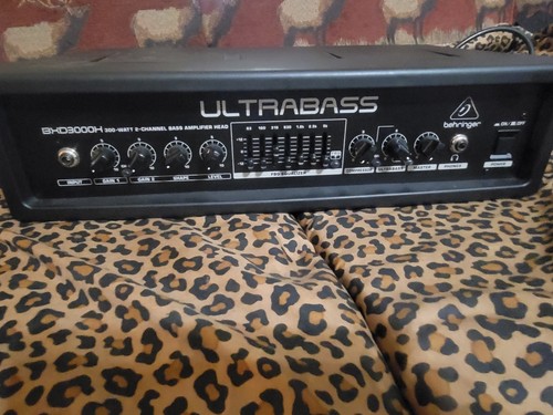 Behringer Ultrabass BXD3000H 300 Watt 2 Channel Bass Amplifier - Used ...