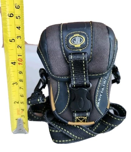 Fellowes BodyGlove Travel Water Resistant Adjustable Strap Camera Soft ...