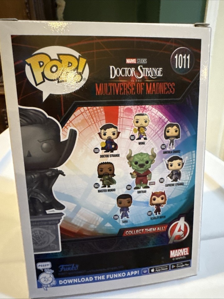 Funko POP! Doctor Strange - Supreme Strange Statue #1011 Marvel ...