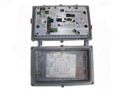 Motorola BLE 870MHz 42/54 Line Extender w/ Arris Hsg | eBay