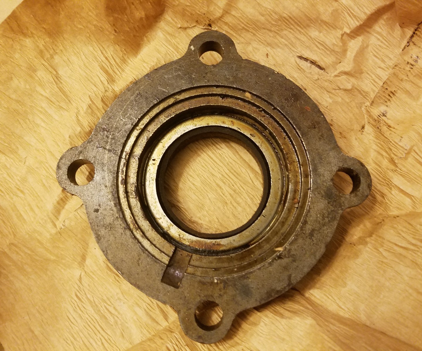 M715 Kaiser Jeep Transfer Case NP200 Seal And Retainer 11657438 G-890 ...