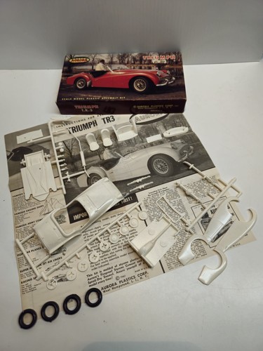 AURORA Vintage 1960 Triumph TR3 1/32 Plastic Model Kit 1961 Issue | eBay