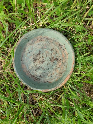 small Ceramic Garden saucer, 17 cm diameter in good condition, pick up ...