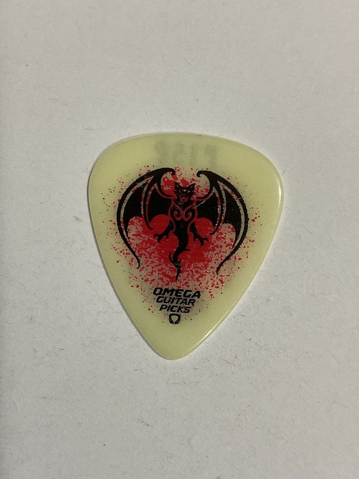 Johnny Depp Hollywood Vampires RISE Blood Splatter Guitar Pick (J) | eBay