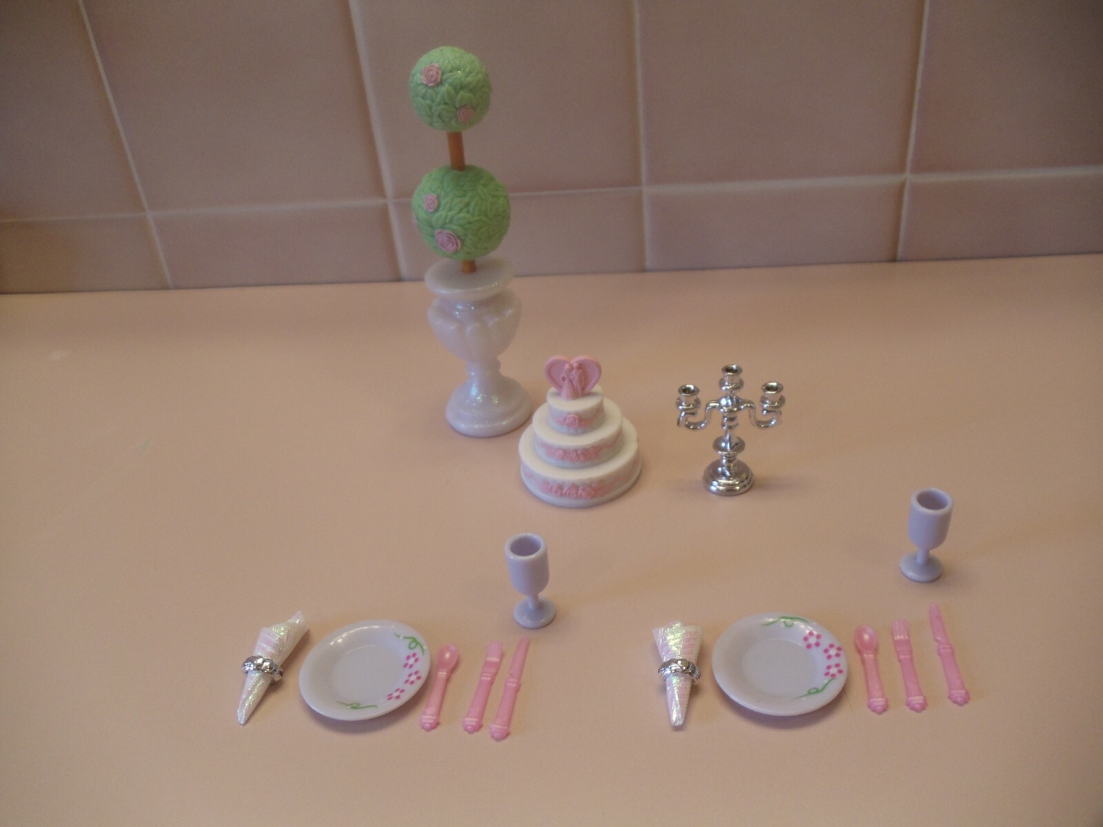 Barbie doll WEDDING CAKE - PLATES - SILVERWARE- TOASTING CUPS - NAPKINS ...