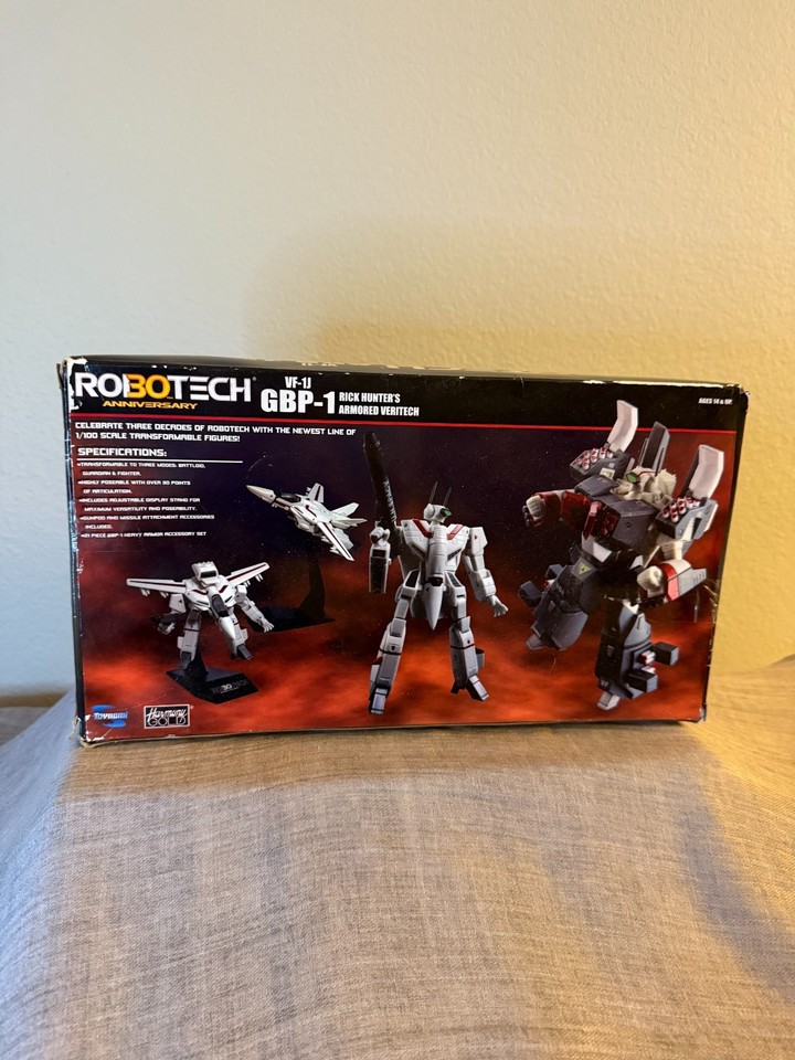 Toynami Robotech 30th Anniversary Rick Hunter’s Armored Veritech VF-1J ...