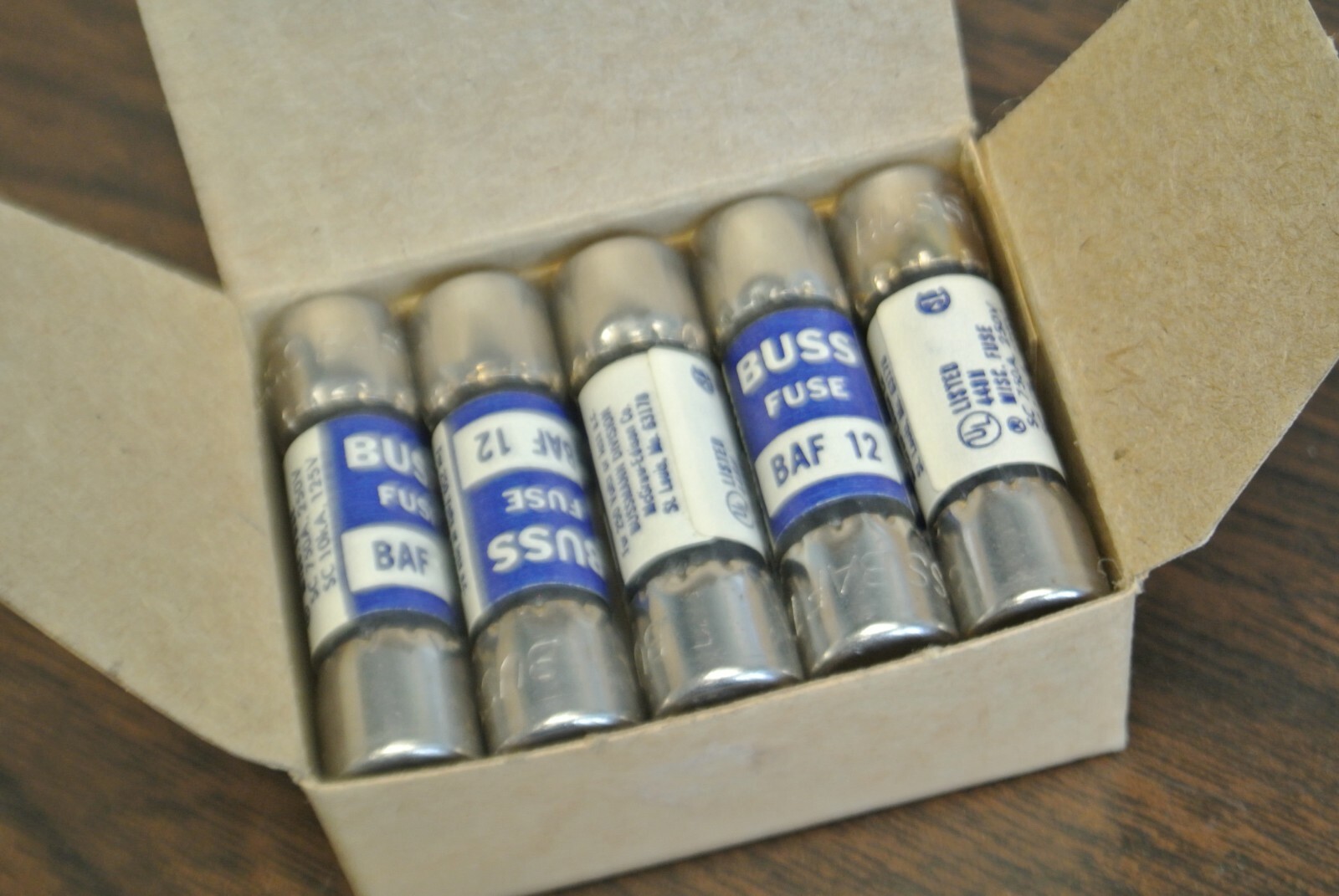 BOX of 10 / BUSS / BUSSMANN BAF-12 FUSE / 12A / 250V / NEW SURPLUS ...
