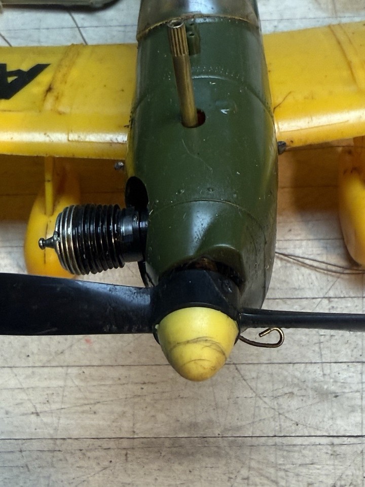 Vintage Cox Army Trainer PT-.020 Flight Trainer Gas Powered Plane W/box ...