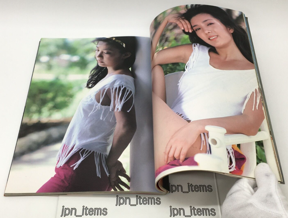 Mimi Hagiwara Moeru Seishun Photo Book 1982 Japan female professional ...