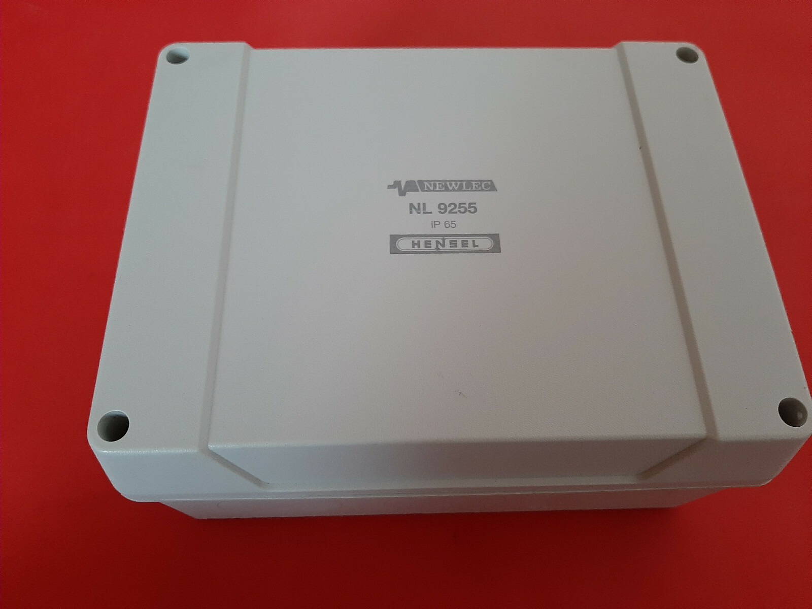 Newlec NL9255,Moulded Junction Box,5 Terminals, IP65, 200/98/60mm ...