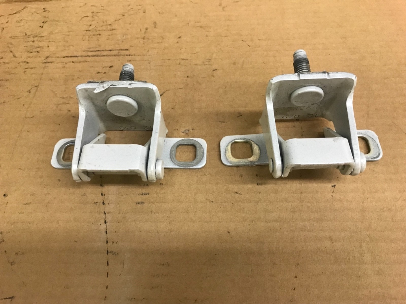 2012 Traverse used hatch hinges PEARL WHITE 08 09 10 11 12 | eBay
