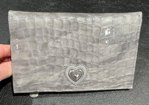 Brighton Bellissimo Heart Croco Leather Folio Wallet, Dove Gray (retail ...