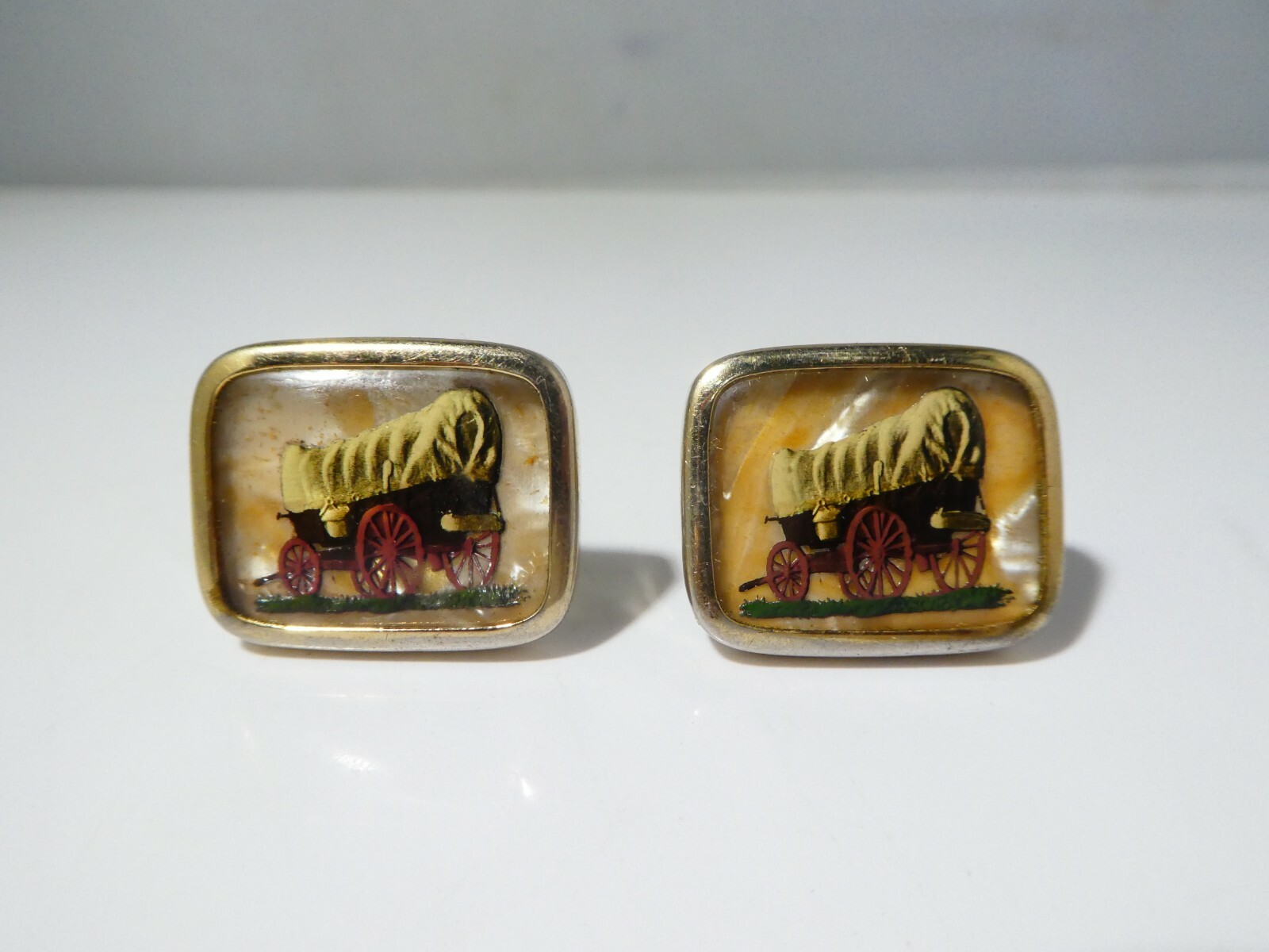 INTAGLIO 1950'S WESTERN THEMED CHUCK WAGON CUFFLINKS… - Gem