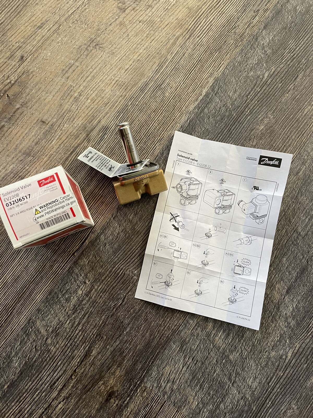 Danfoss 3/8 NPT Solenoid Valve , EV220B , 032U6517 , 10B N 38E NC000 ...