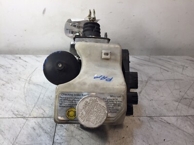 2001 2002 Mitsubishi Montero ABS Pump Module Brake Booster Master ...