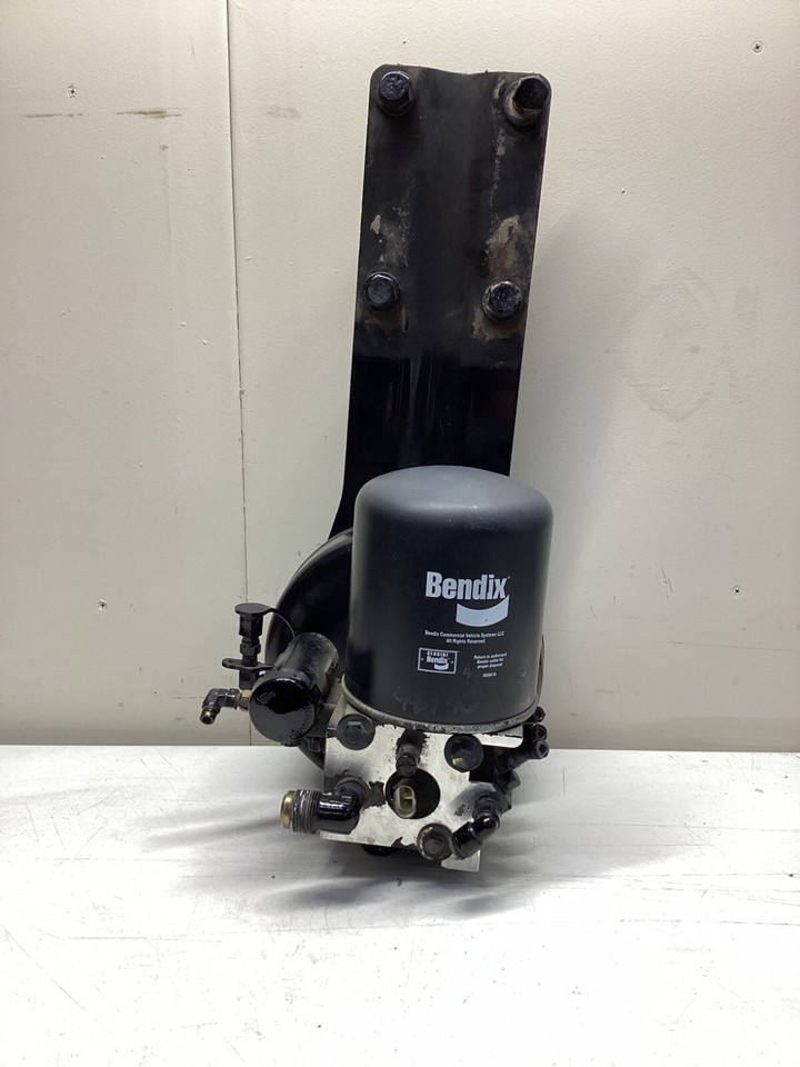 Bendix AD-IS Air Brake Dryer Assembly with Bracket, P/N: K049196 ...