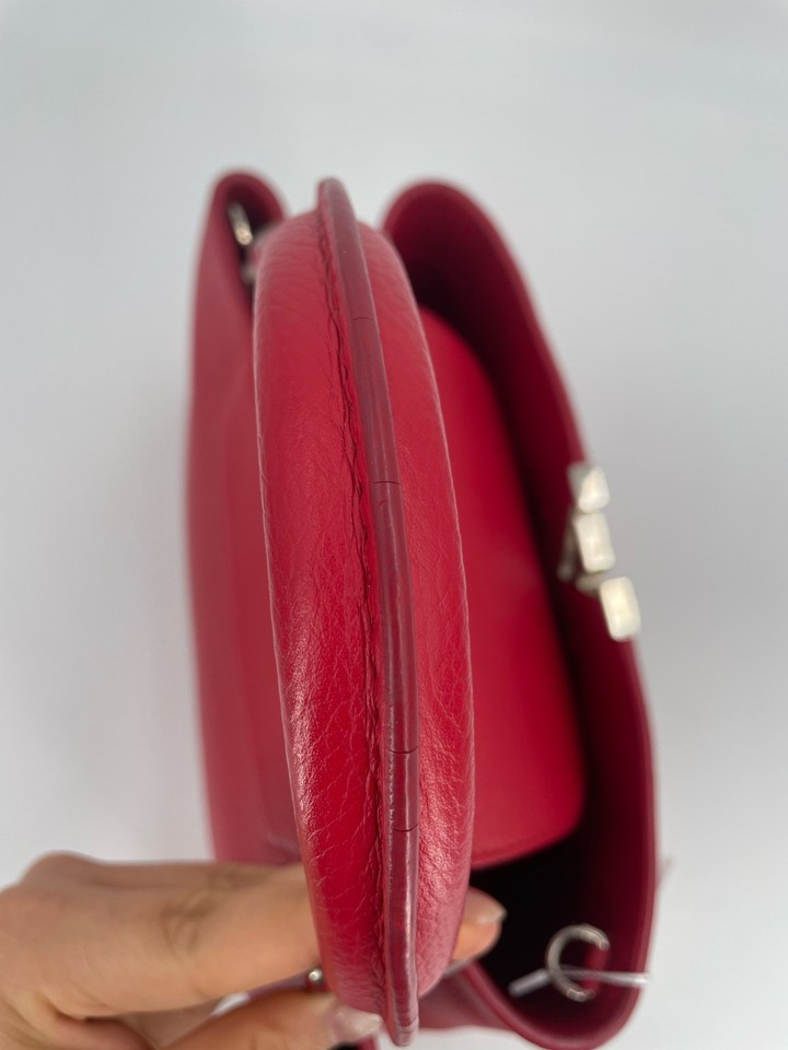 Louis Vuitton Capucines BB Bright Red Leather Handheld Shoulder ...