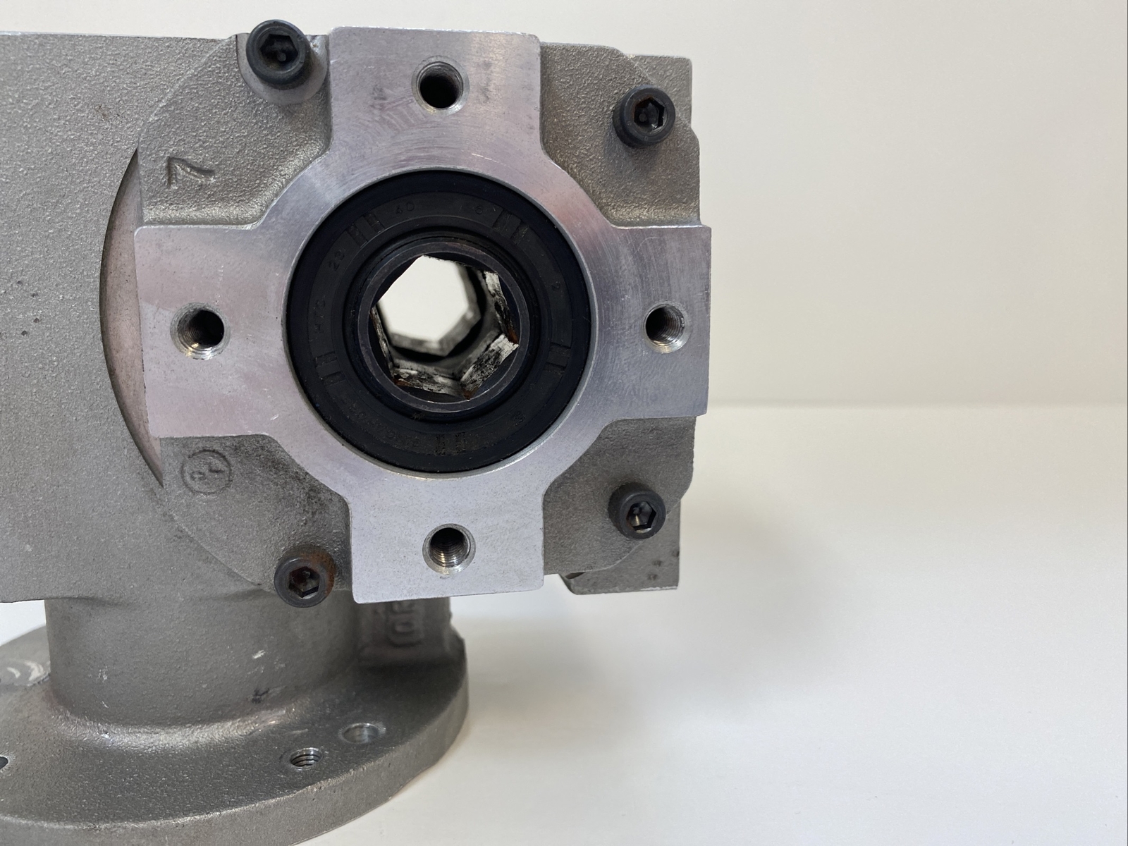 Preowned Bosch 3-842-516-621 Gear Drive Speed Reducer 12:1 ratio 11/16 ...